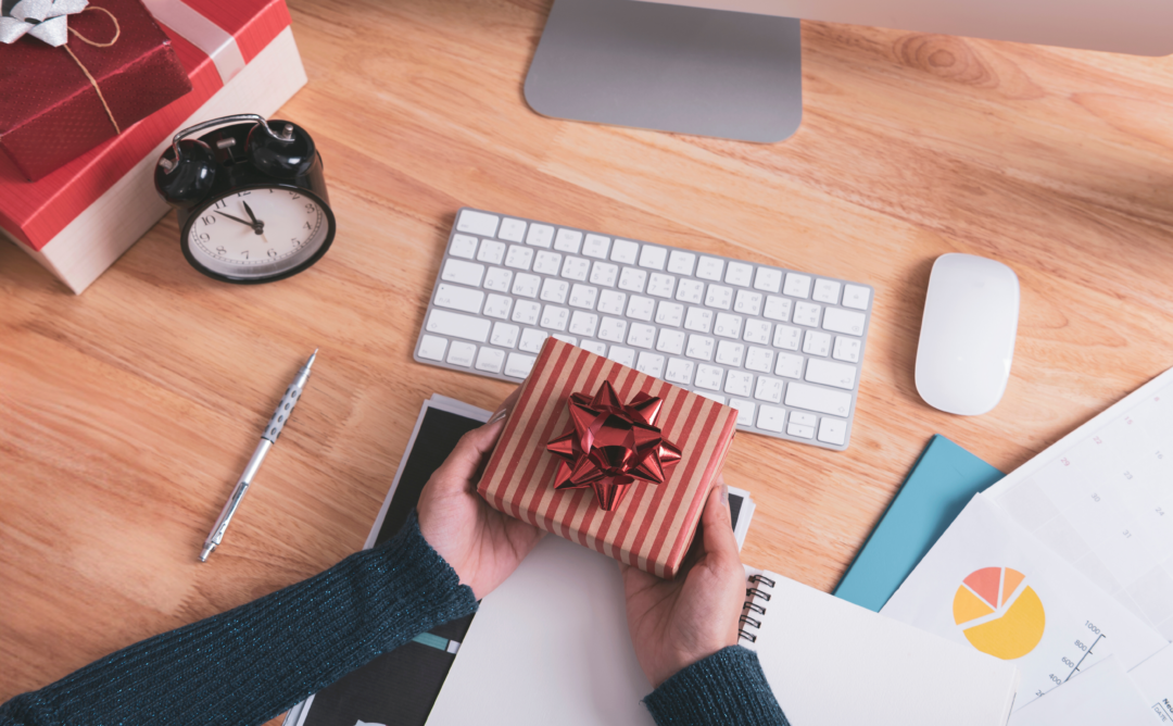 Year-End Gifts for Employees | Gifts for Year-End Function